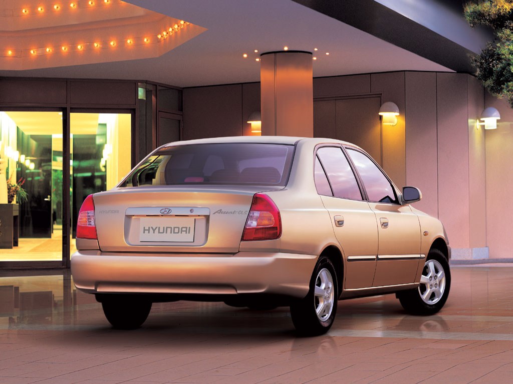 Télécharger fonds d'écran hyundai accent gratuitement